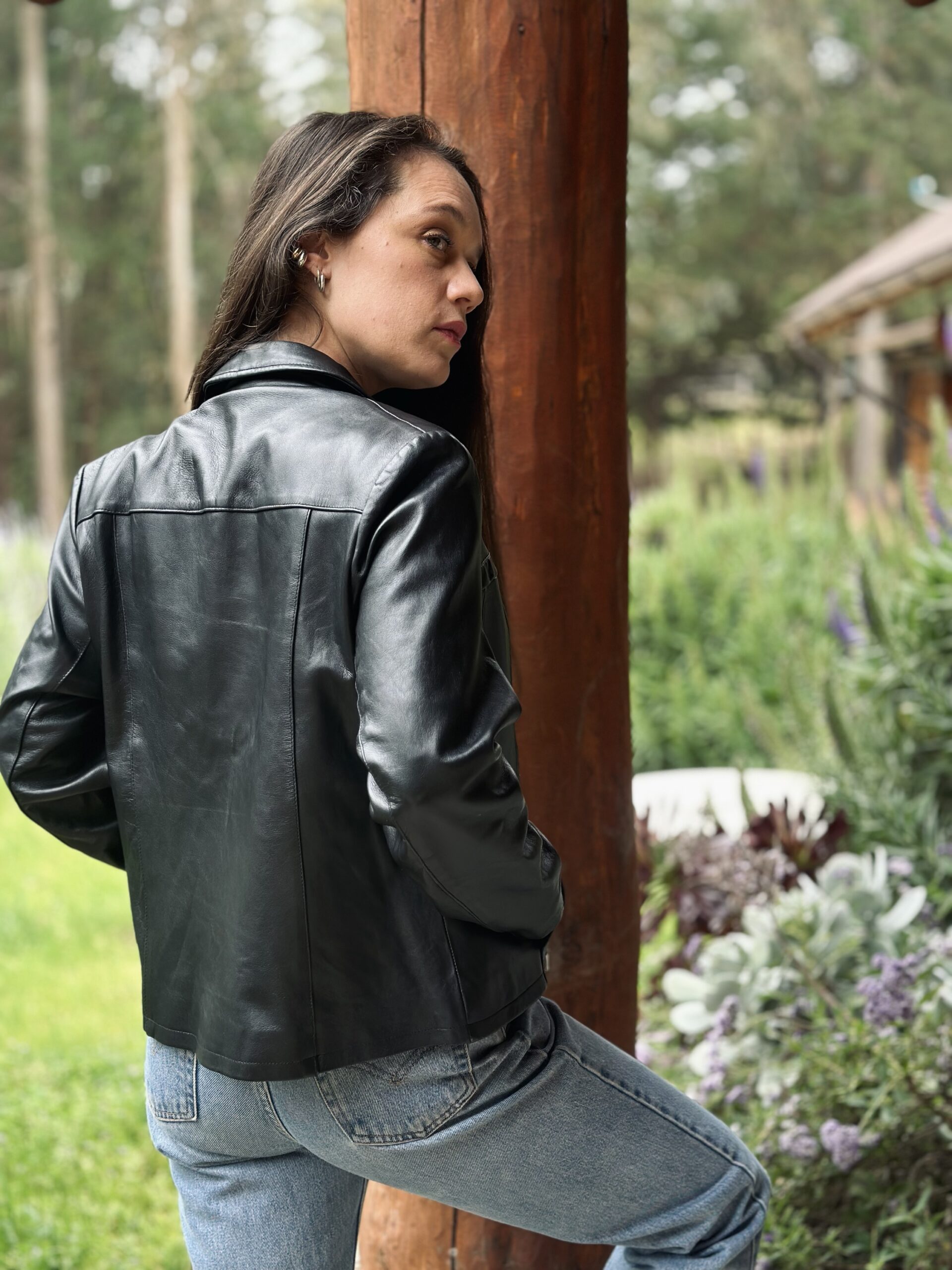 Aru Chaqueta de Cuero Negra Clásica - Pettuchic